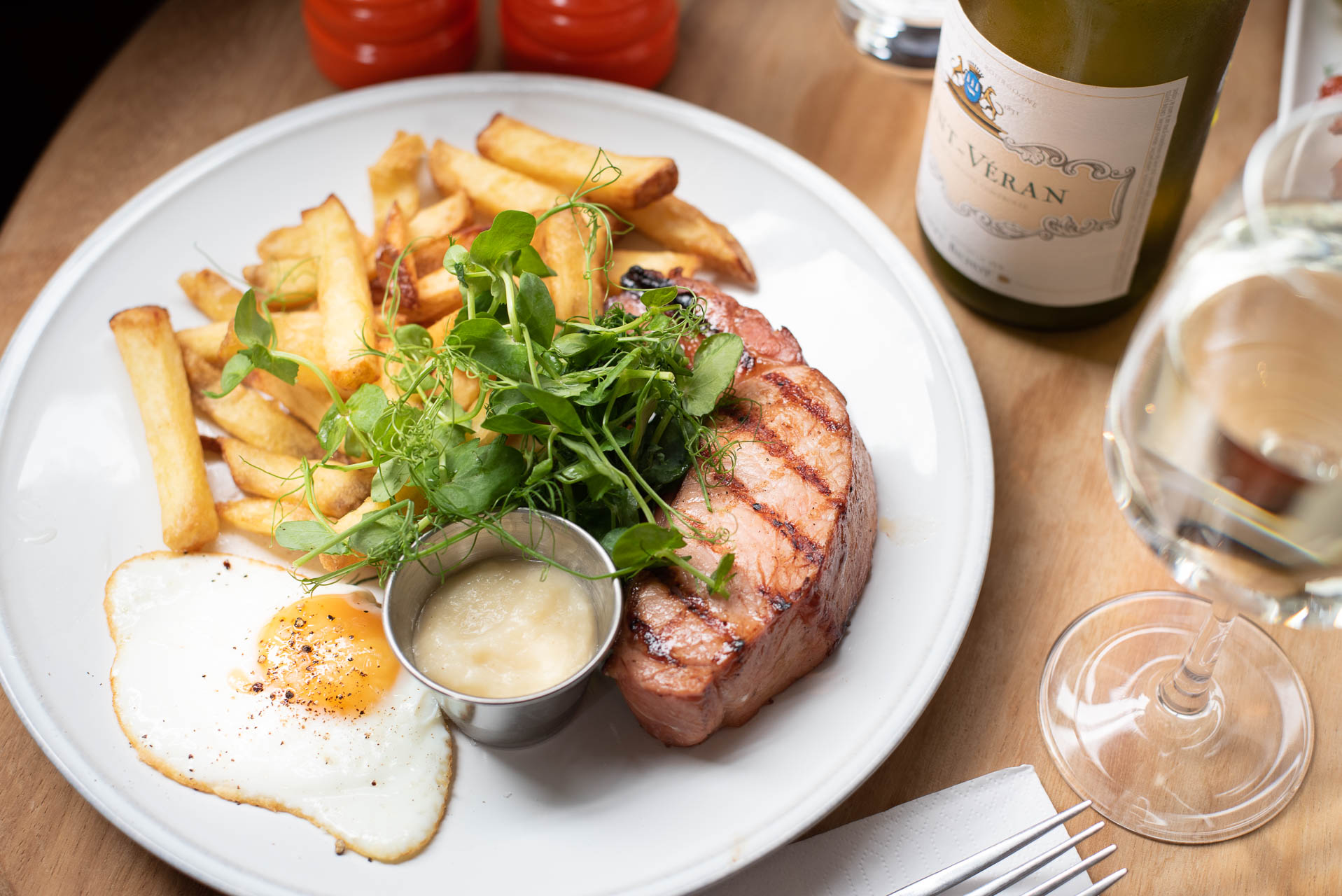 The Windmill - Fuller's Pub and Restaurant in Waterloo