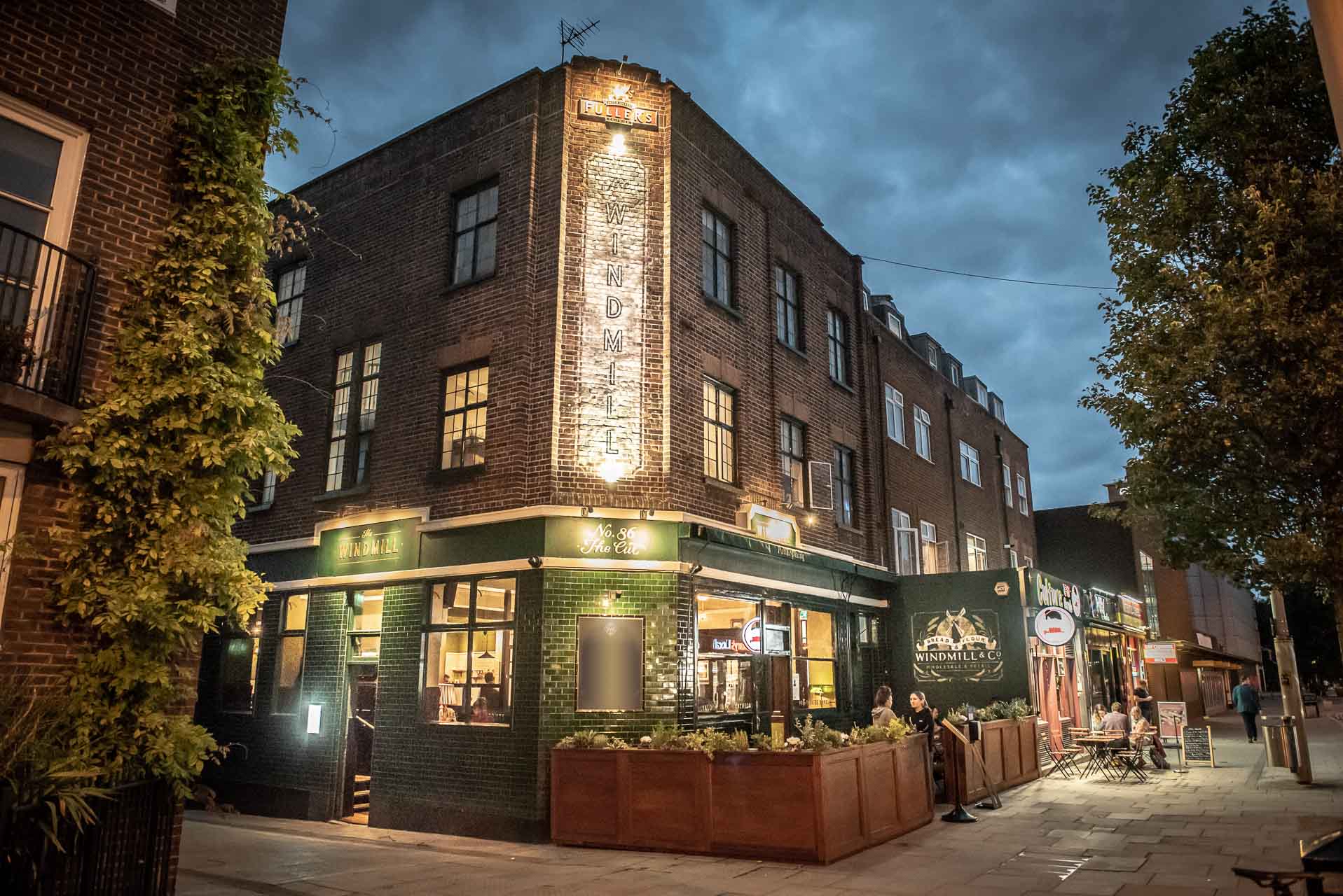 The Windmill - Fuller's Pub and Restaurant in Waterloo